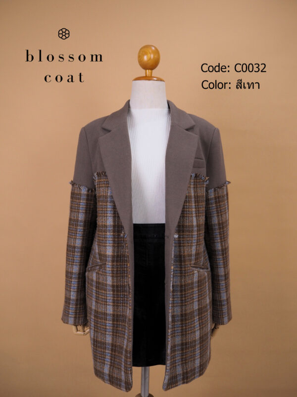 C0032 เสื้อโค้ทผ้าลายสก็อต มี 2 สี - Blossom Coat